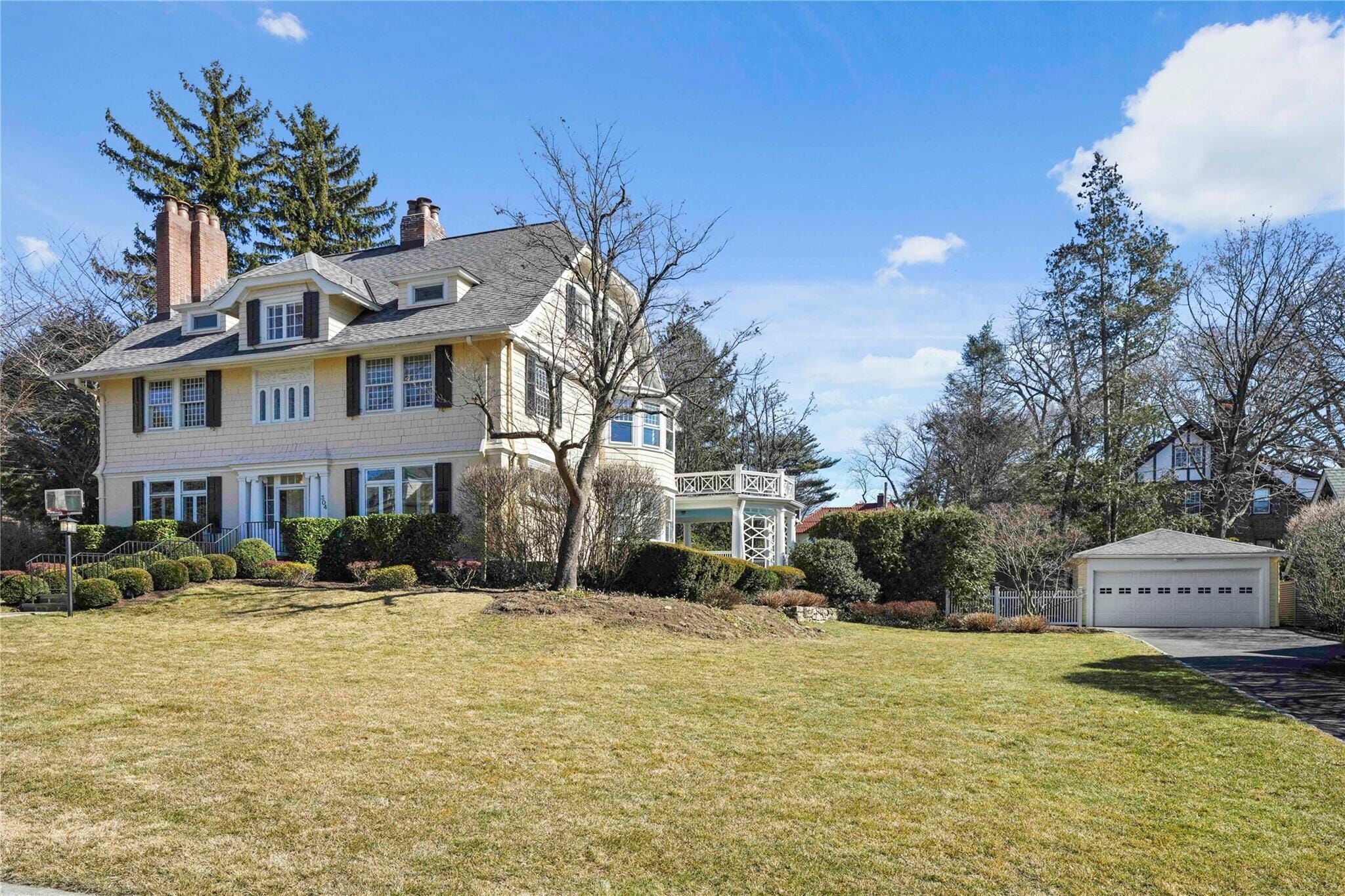 304 Loring Ave, Pelham, NY 10803 | Brownstoner