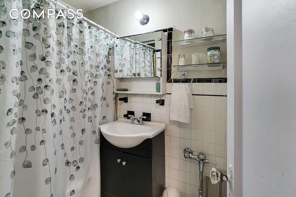 240 E 24th St, Kips Bay, New York, NY 10010 | Brownstoner